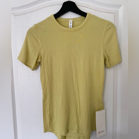 lululemon athletica | Tops | Lululemon Hold Tight Short Sleeve Fiye ...